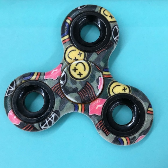 Toys | Fidget Spinner Smiley Face Lips Star And Rainbow | Poshmark
